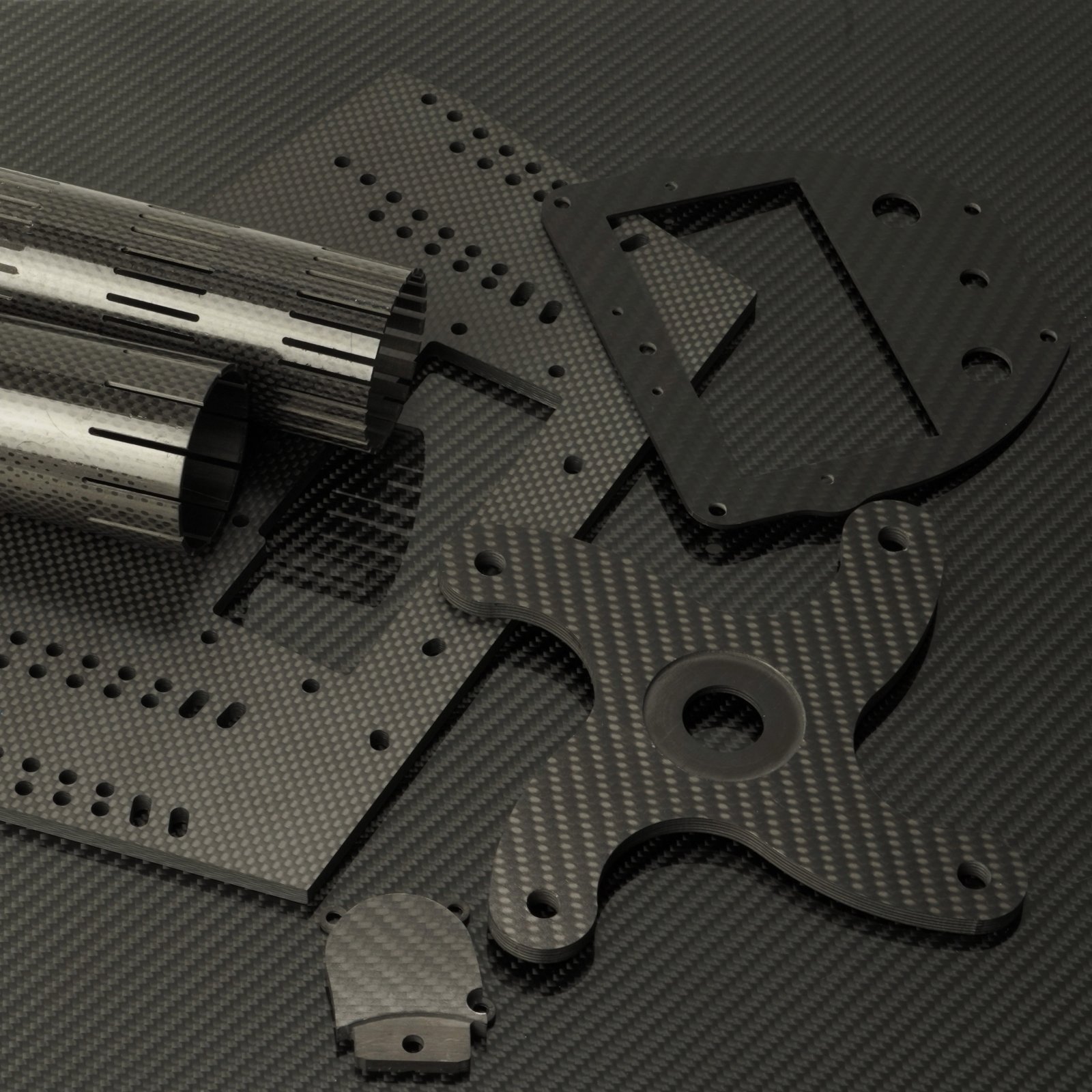 Custom mades CFRP-plates 1 order now at Carbonscout